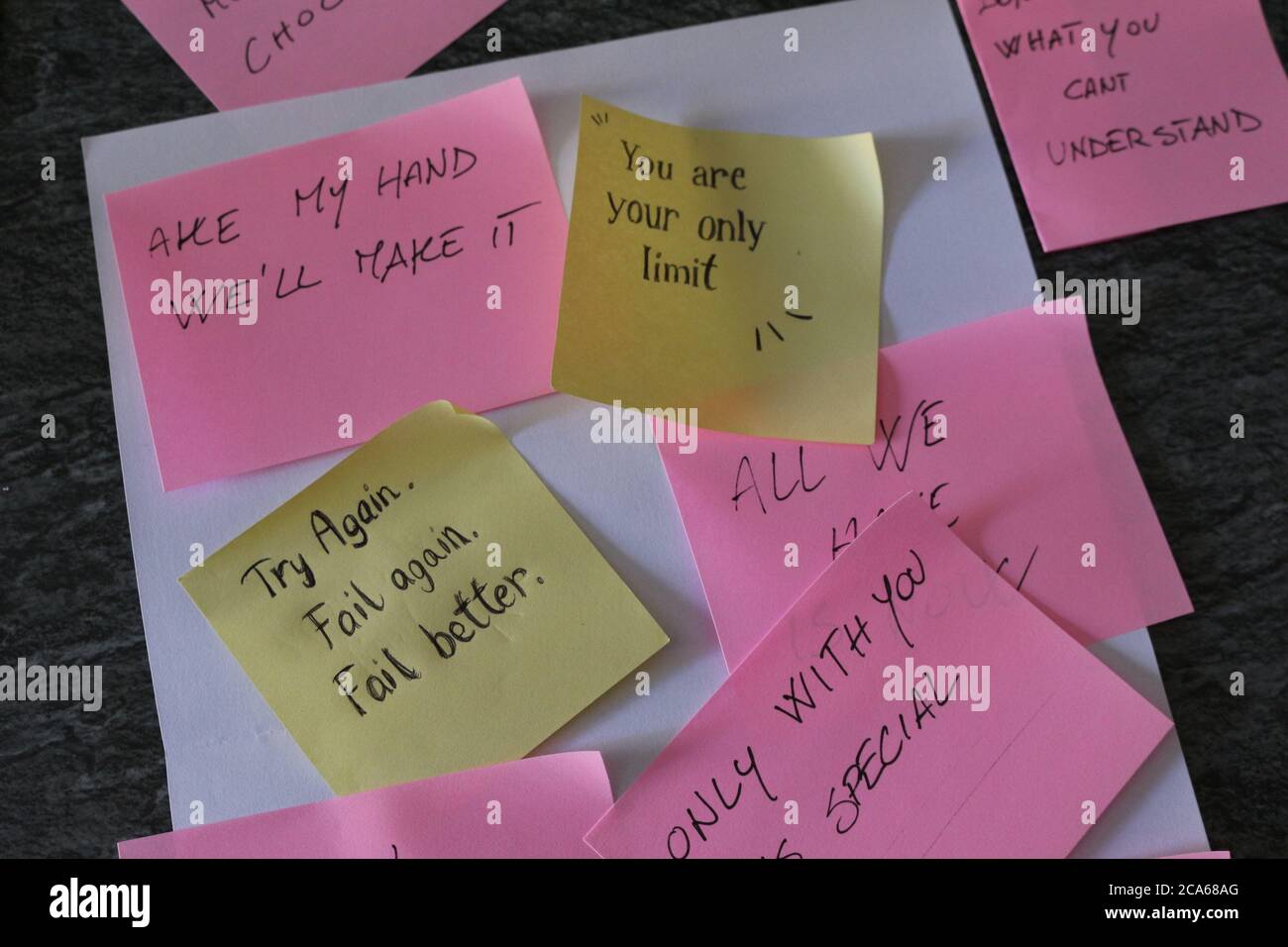 Post-it with motivational phrases Stock Photo - Alamy
