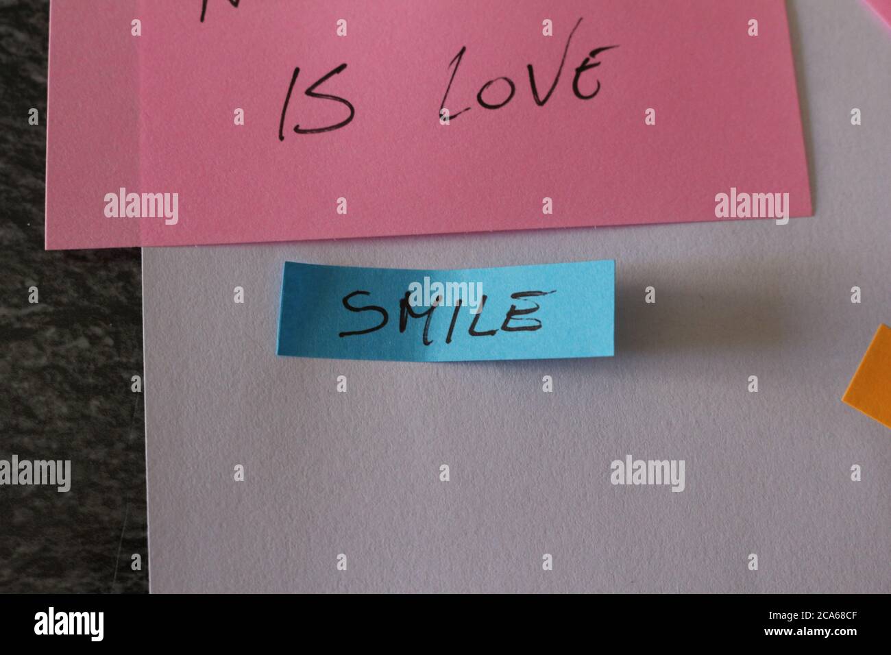 Post-it with motivational phrases Stock Photo - Alamy