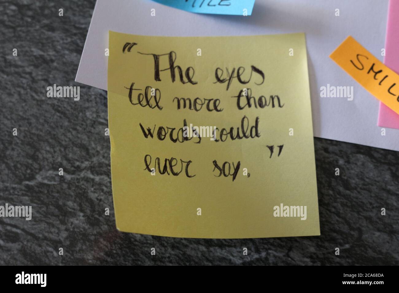 Post-it with motivational phrases Stock Photo - Alamy