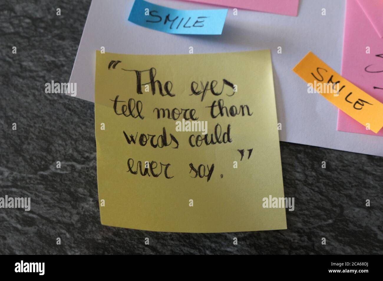 Post-it with motivational phrases Stock Photo - Alamy