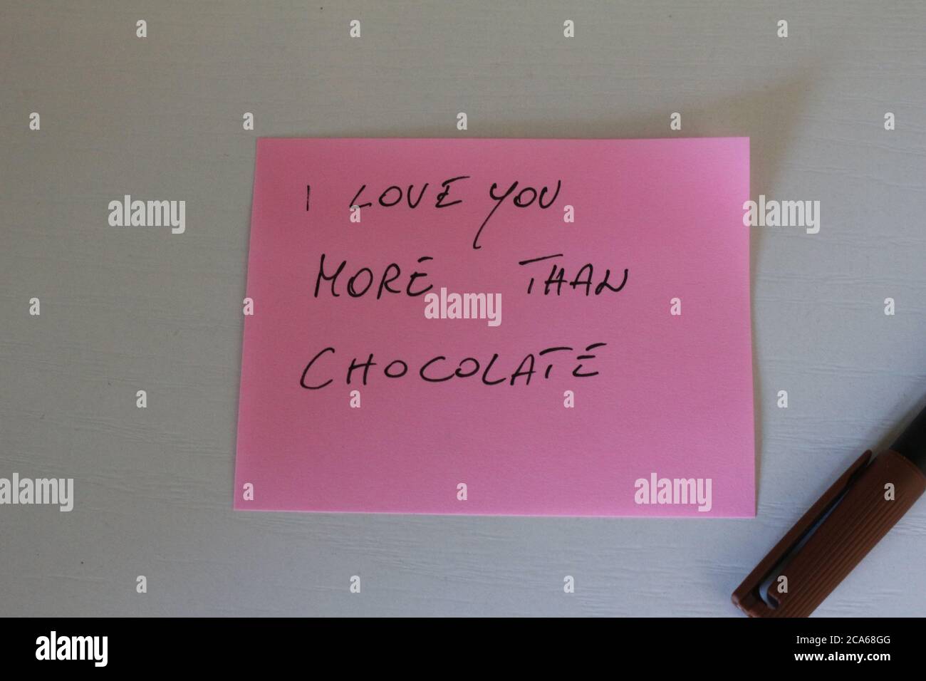Post-it with motivational phrases Stock Photo - Alamy