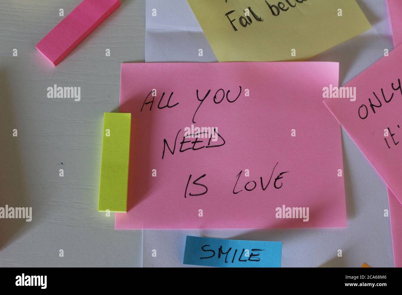 Post-it with motivational phrases Stock Photo - Alamy Post-it with motivational phrases Stock Photo - Alamy