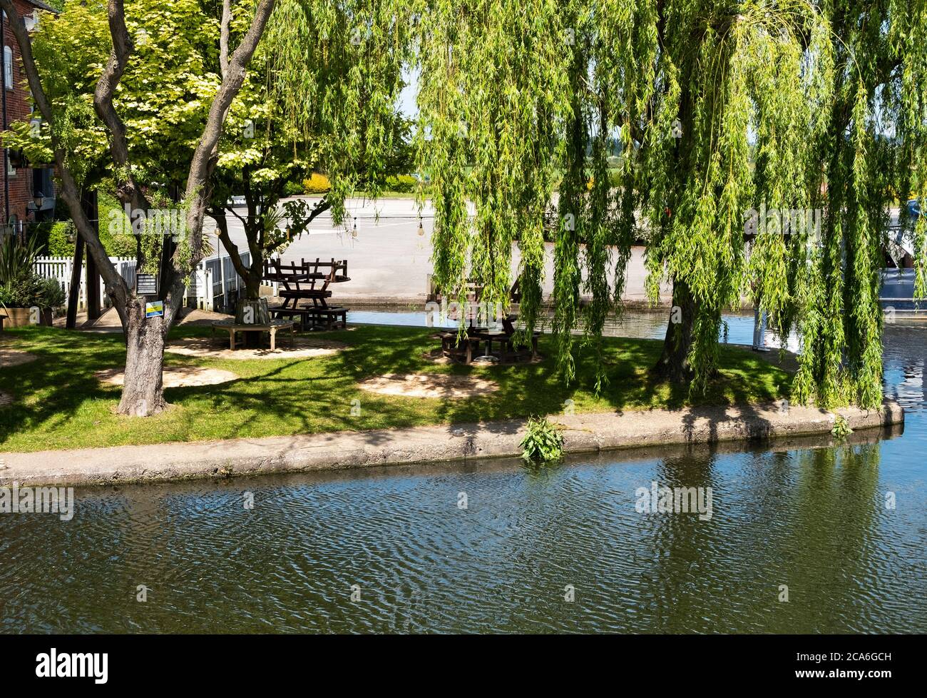 Canal scene at Shardlow, Derbyshire, UK Stock Photo - Alamy