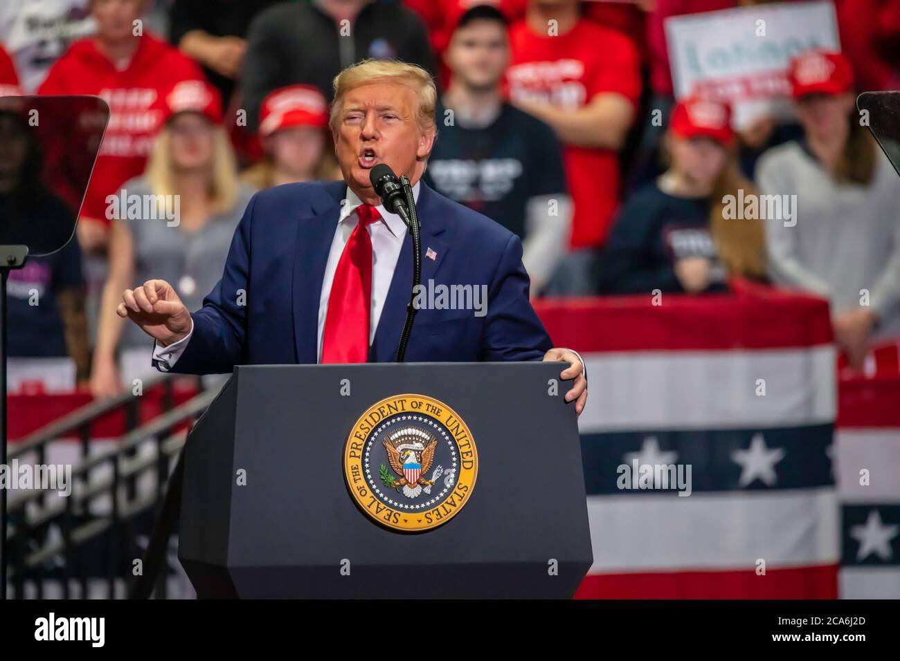 Campaign speech hi-res stock photography and images - Alamy