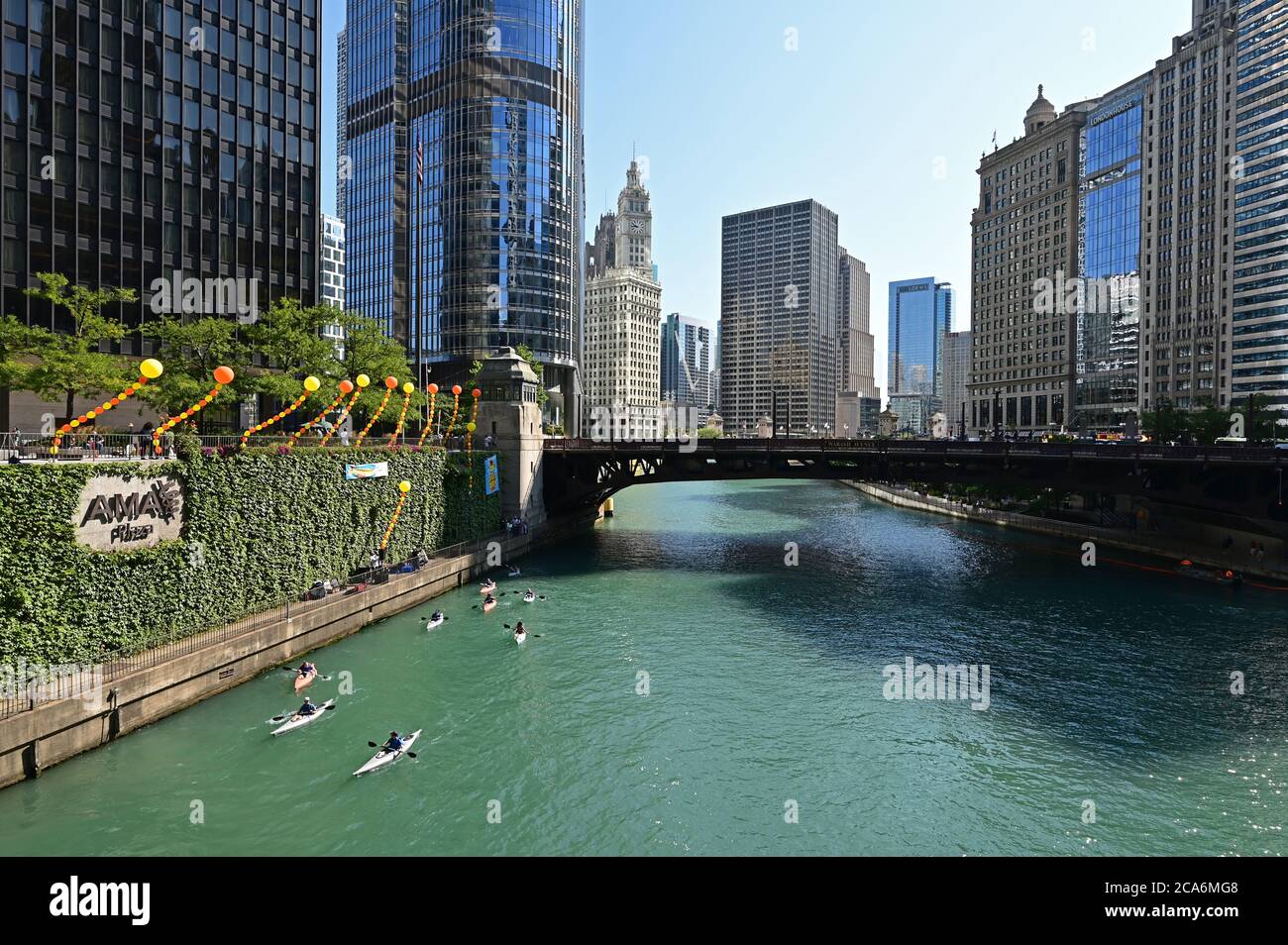 Chicago landmarks hi-res stock photography and images - Alamy