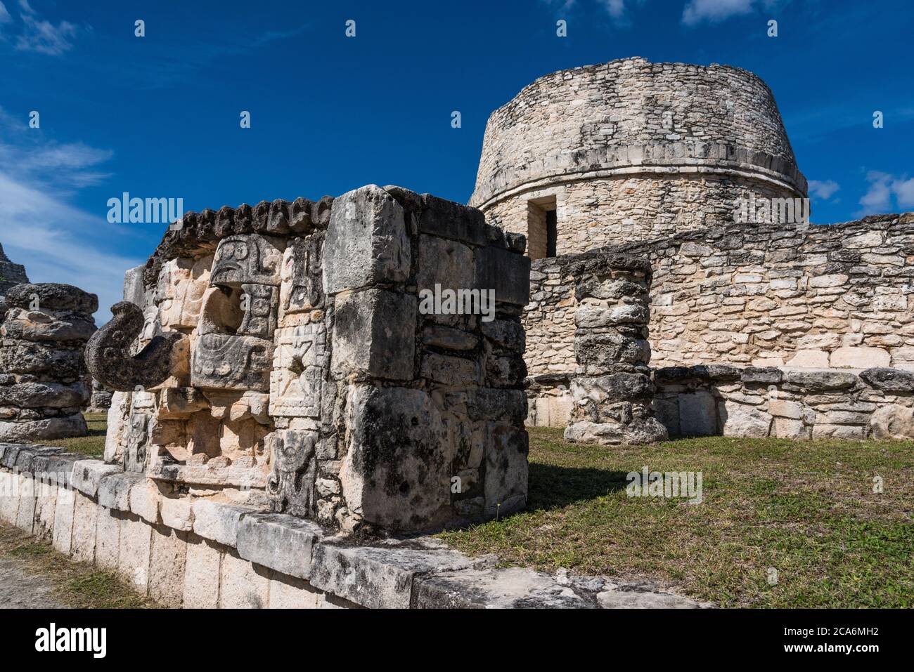 Mask temple ancient maya ruins hi-res stock photography and images - Alamy