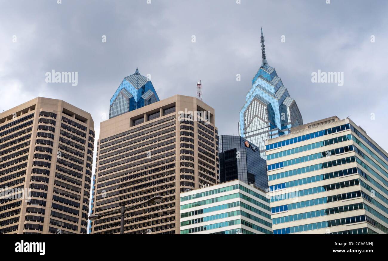 Philadelphia iconic landmark hi-res stock photography and images - Alamy