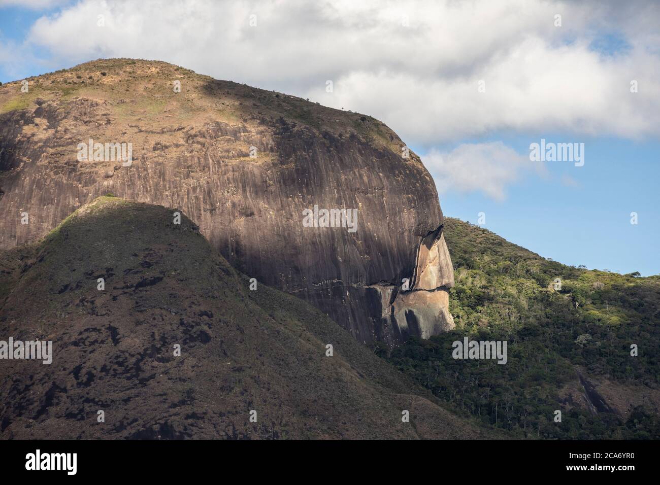 Beautiful view of green rainforest mountains near Rio de Janeiro ...