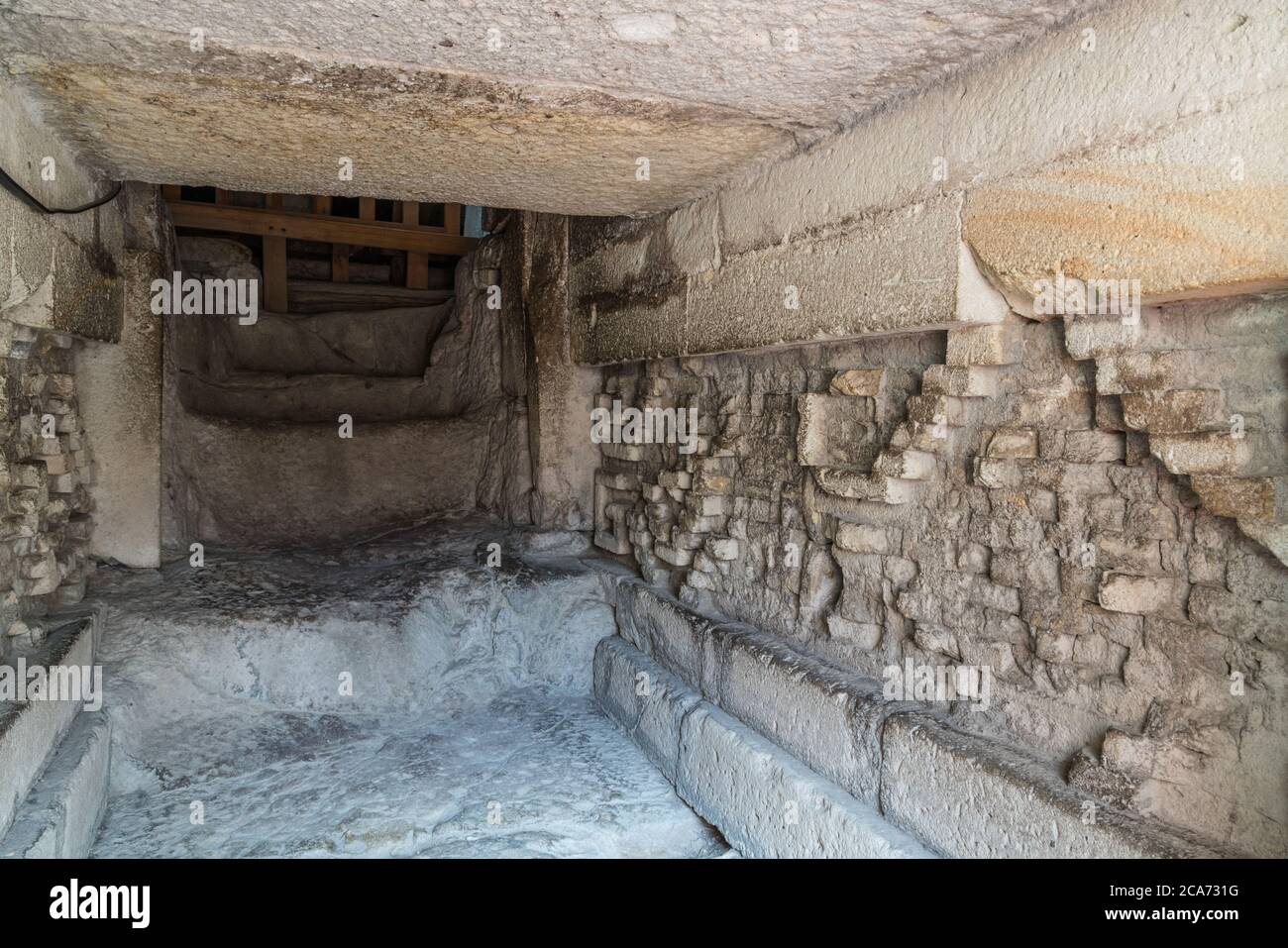 Mitla tomb hi-res stock photography and images - Alamy