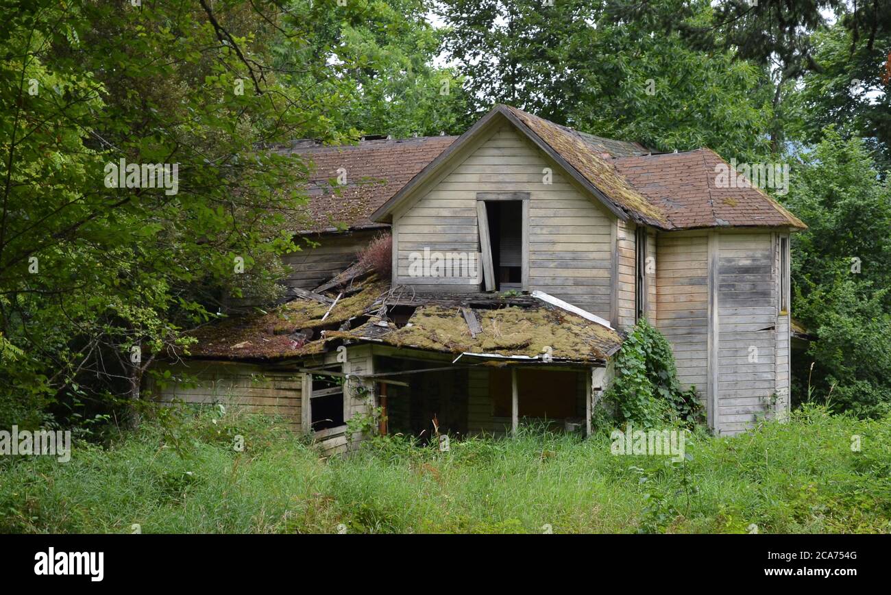 Rundown disrepair hi-res stock photography and images - Alamy