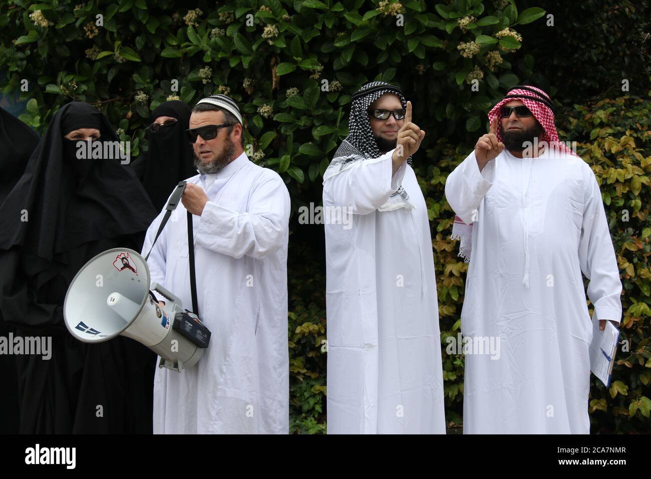 Muslim burqa class hi-res stock photography and images - Alamy