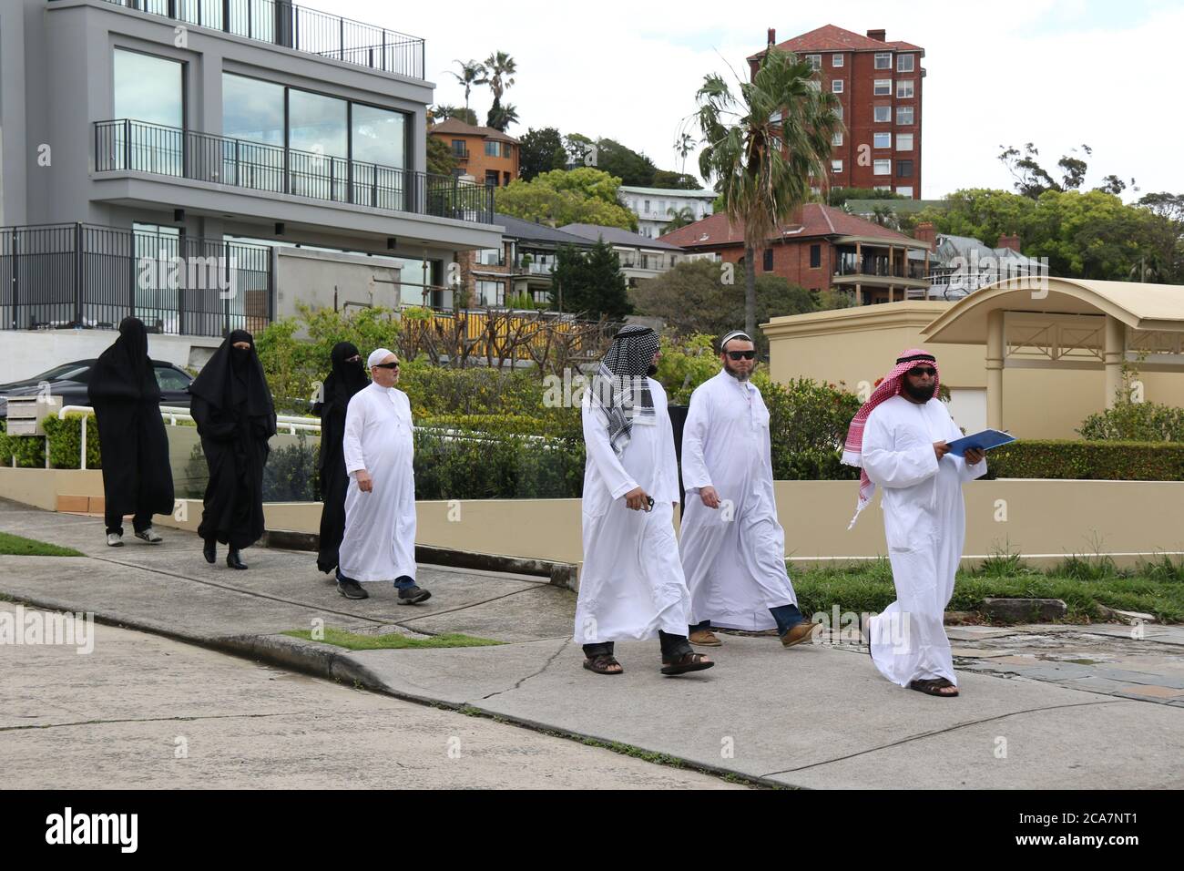 Muslim burqa class hi-res stock photography and images - Alamy