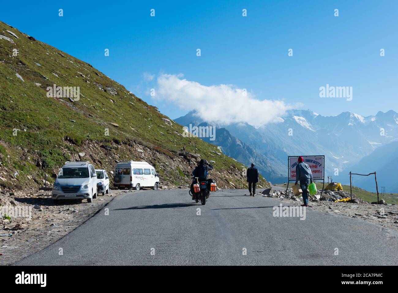 Rohtang La (Rohtang Pass) in Manali, Himachal Pradesh, India. Rohtang ...