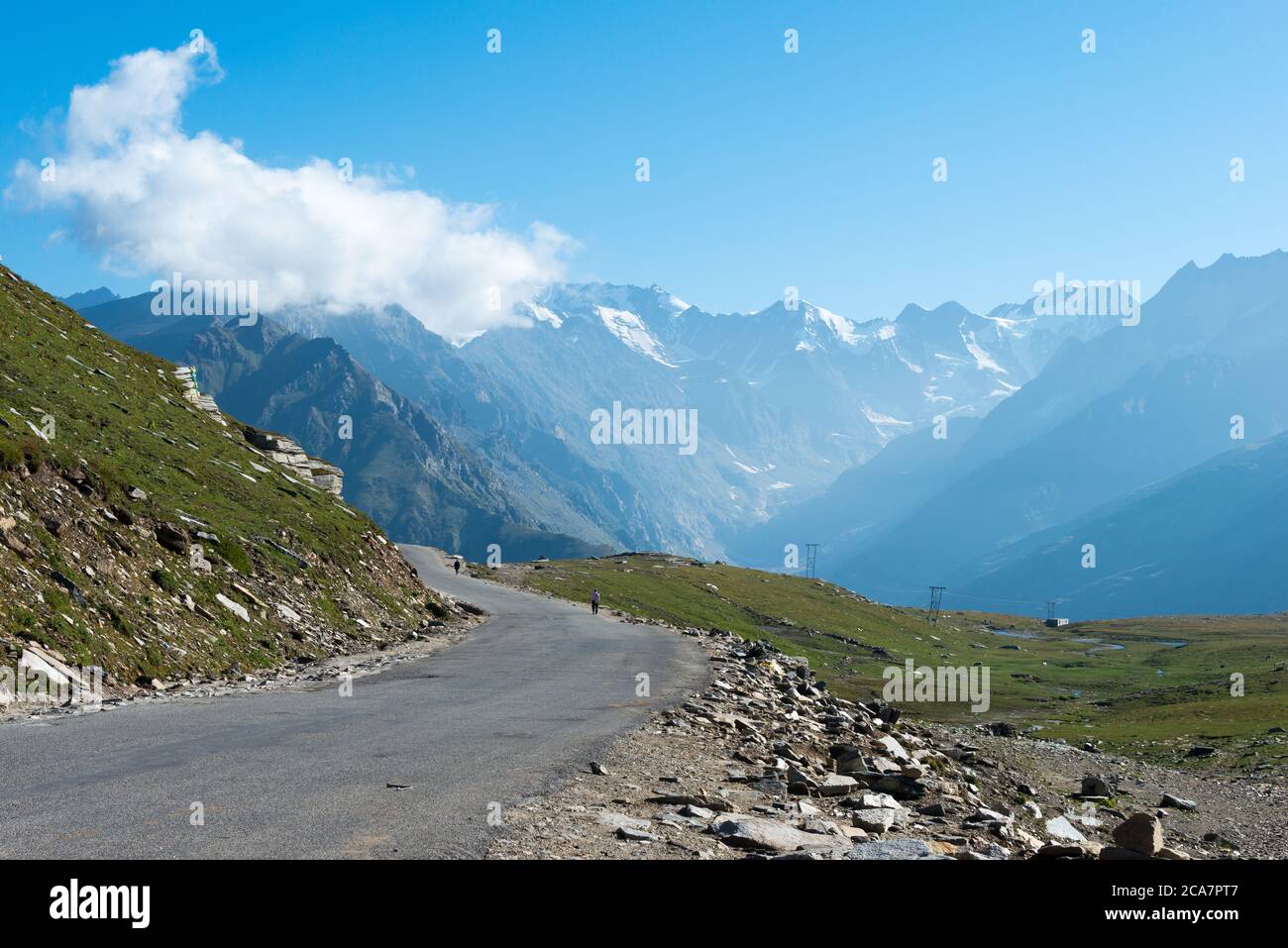 Himachal Pradesh, India - Beautiful scenic view from Rohtang La ...