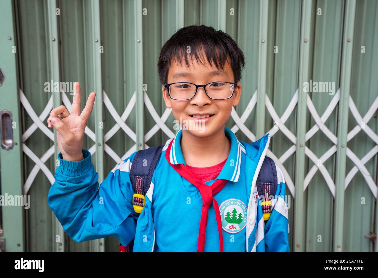 Vietnamese school uniform hi-res stock photography and images - Alamy