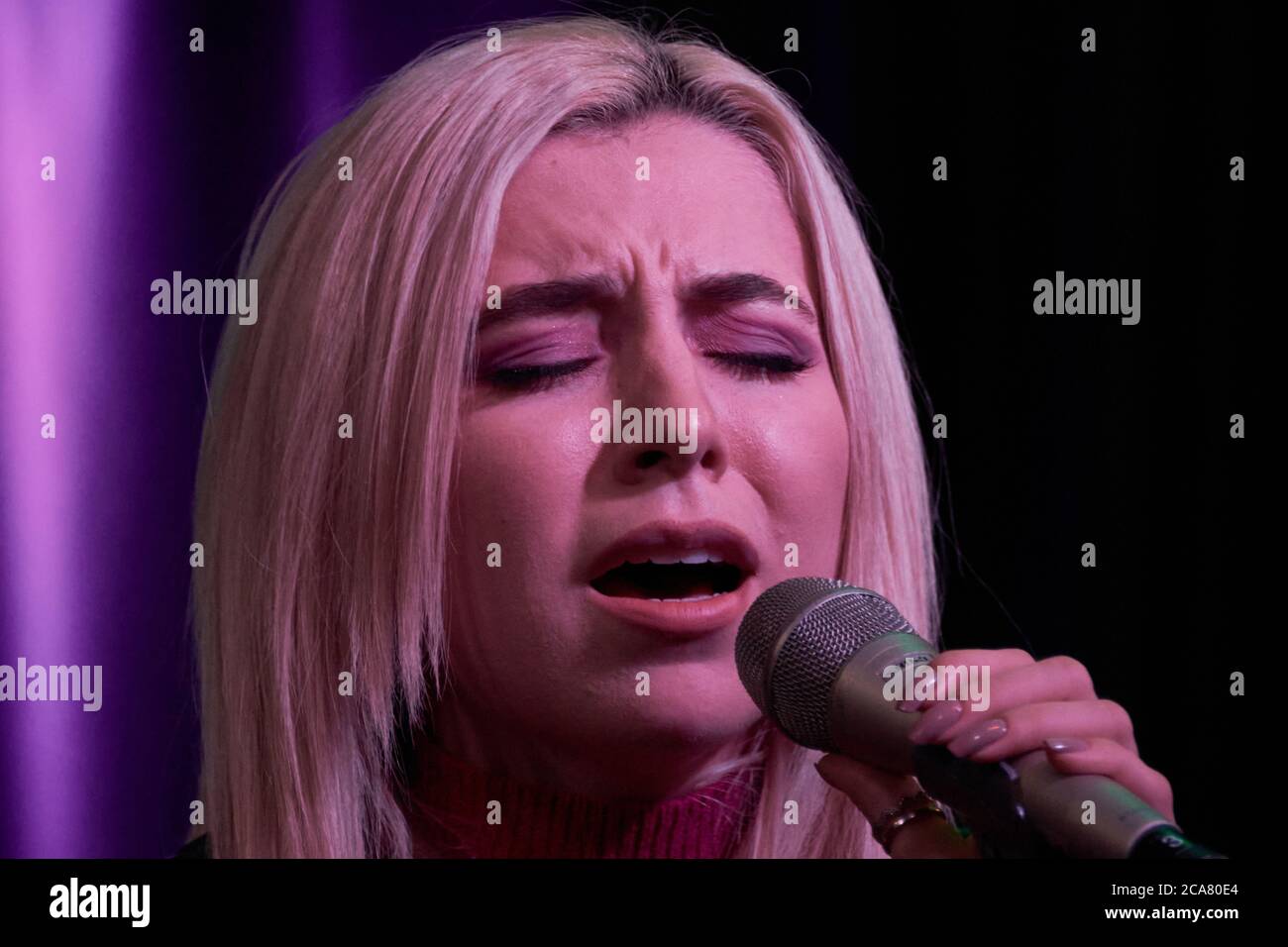 Ava max stock hi-res stock photography and images - Alamy