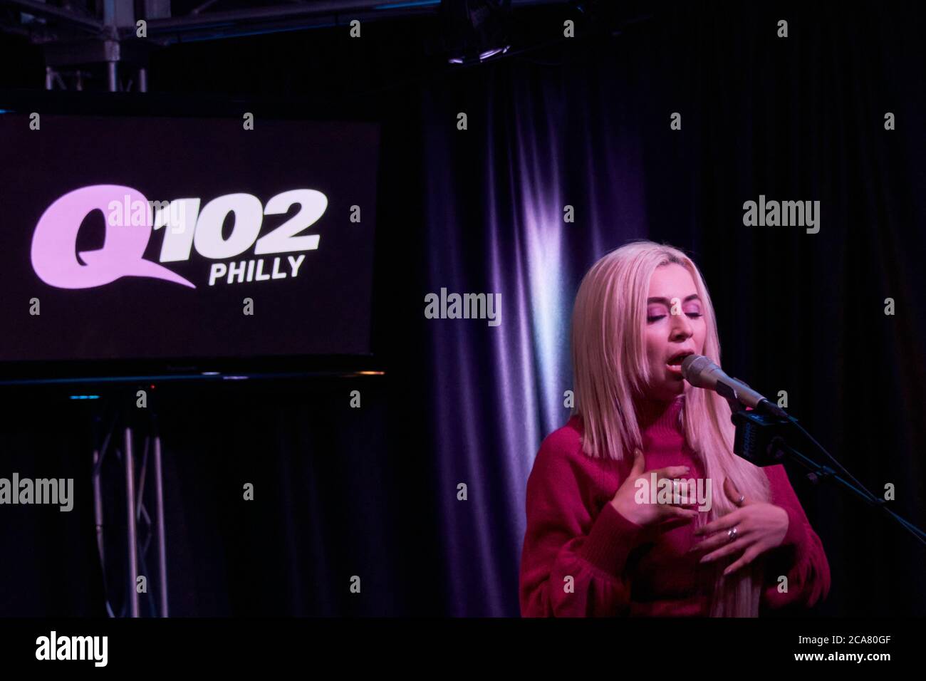 Ava max music hi-res stock photography and images - Alamy