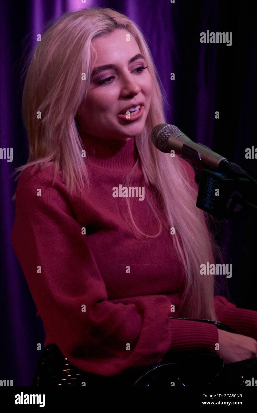 Ava Max Studio Session High Resolution Stock Photography and Images - Alamy