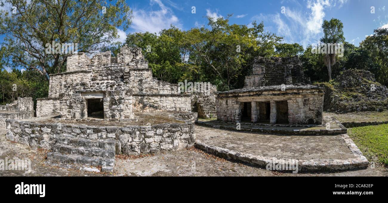 Structure 7H-3 in the ruins of the Mayan city of Muyil or Chunyaxche in ...