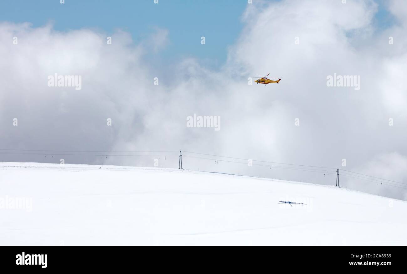 Yellow rescue helicopter hi-res stock photography and images - Alamy