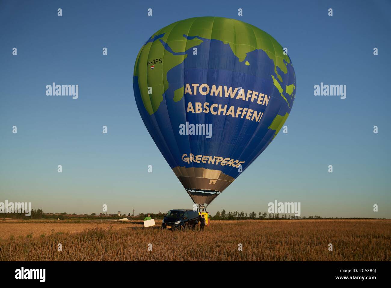 Buchel, Germany. 05th Aug, 2020. Greenpeace activists protest with a ...