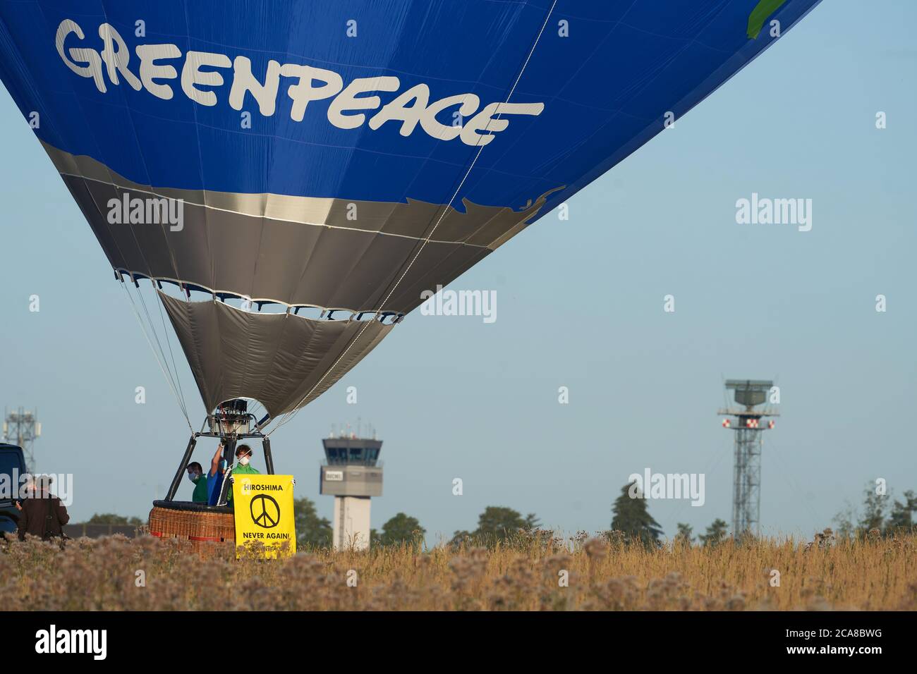 Buchel, Germany. 05th Aug, 2020. Greenpeace activists protest with a ...