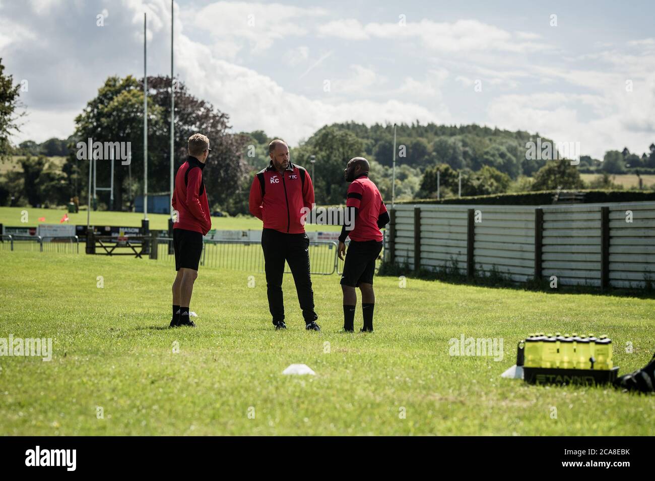 Local football team photo uk hi-res stock photography and images - Alamy