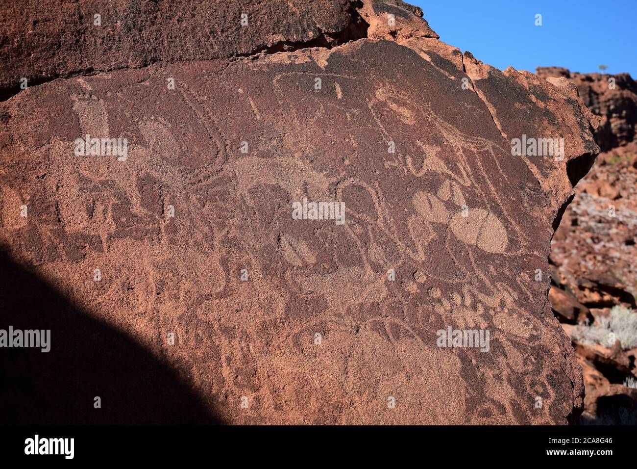 PREHISTORIC ROCK ART AND ENGRAVINGS IN NAMIBIA Stock Photo - Alamy