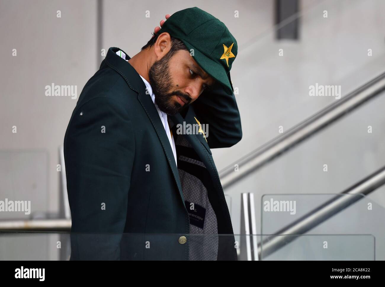 Captain azhar ali hi-res stock photography and images - Alamy