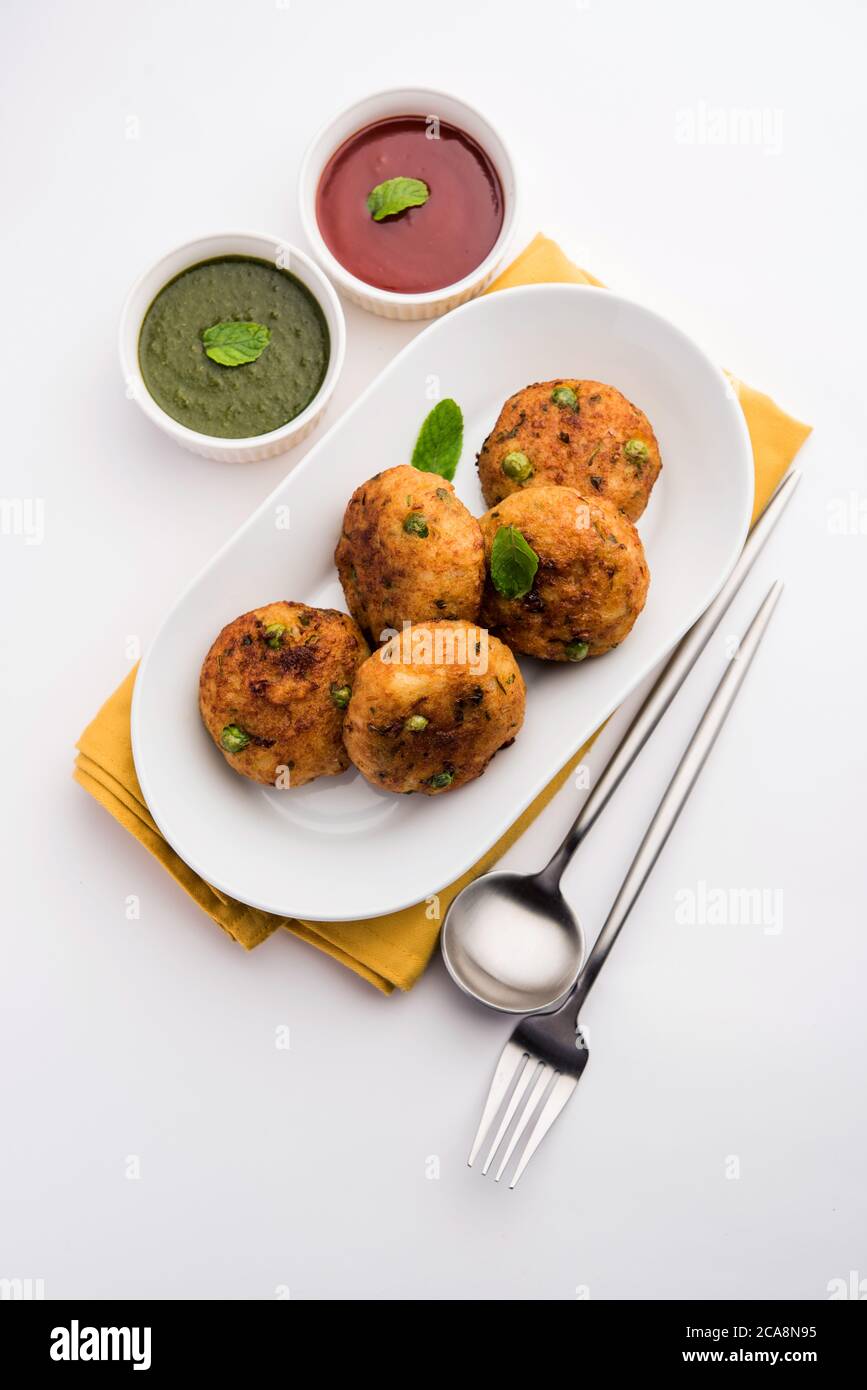 Aloo cutlet hi-res stock photography and images - Alamy