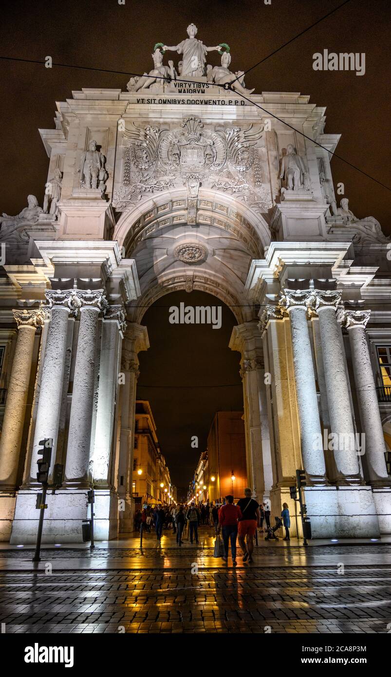 Arco da Rua Augusta (Rua Augusta Arch), Lisbon Stock Photo - Alamy