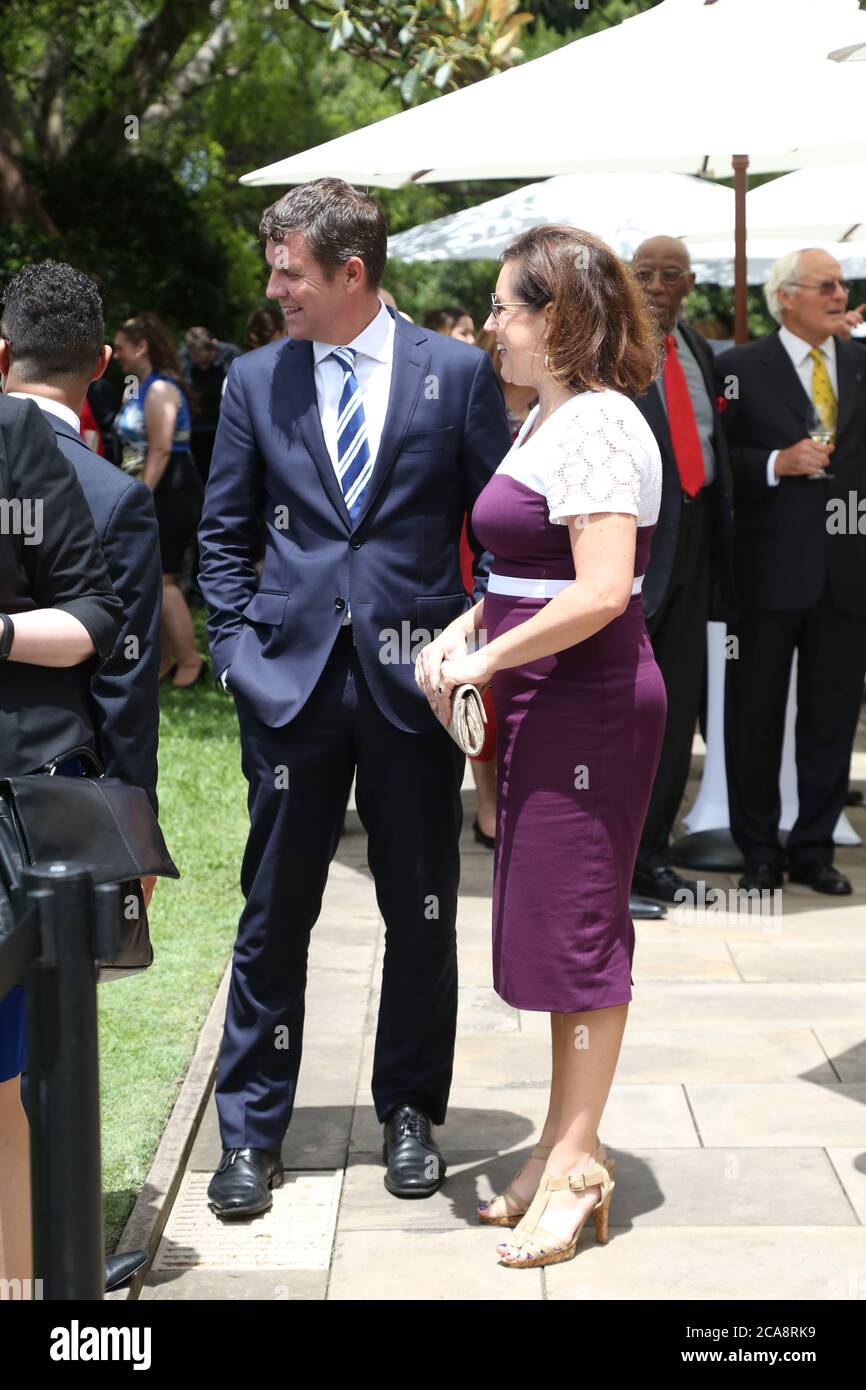 Arrive for the royal premiere of hi-res stock photography and images ...