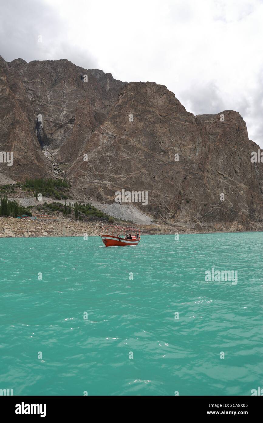 attabad lake hunza valley pakistan Stock Photo - Alamy