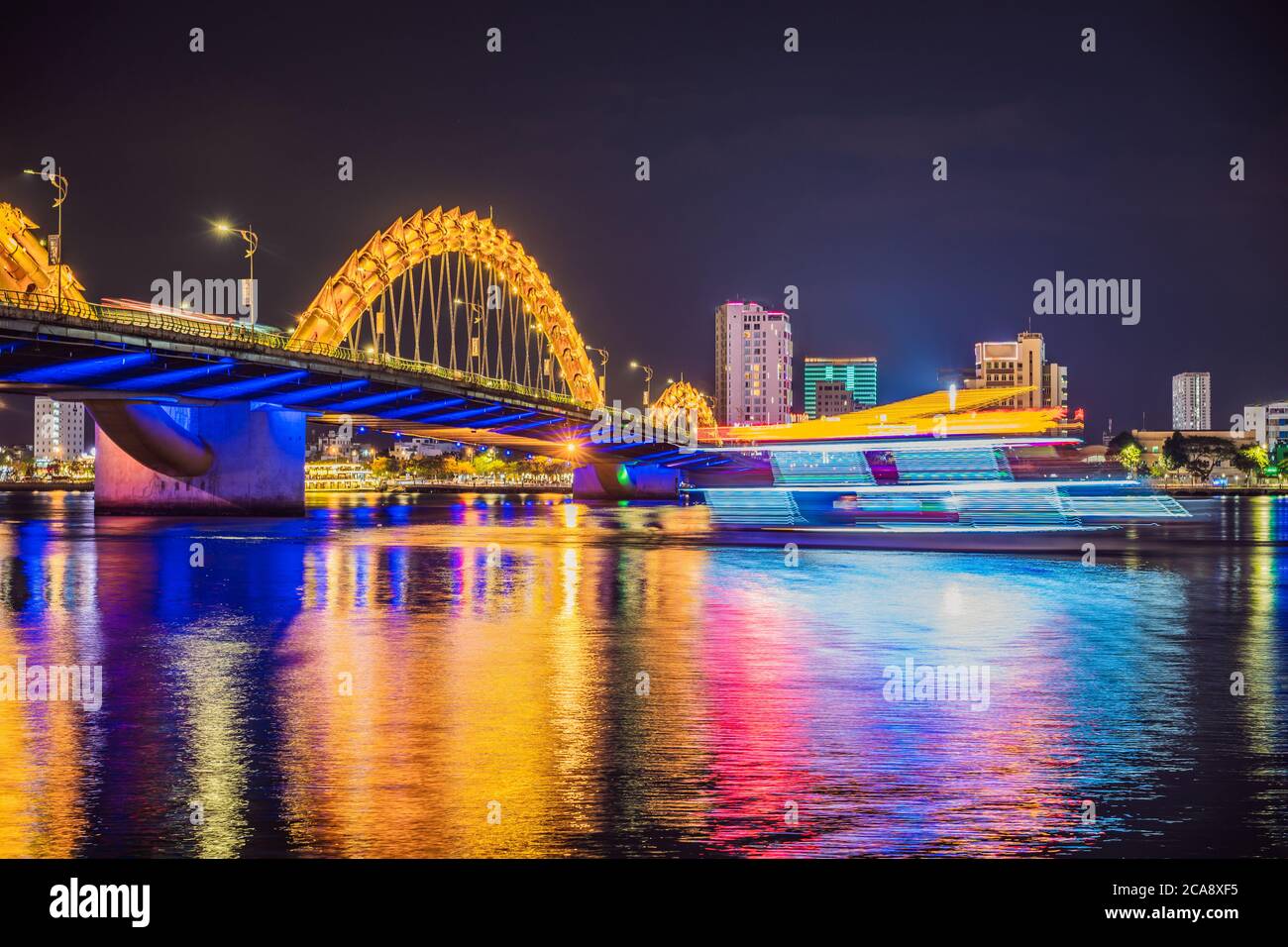 Dragon River Bridge Rong Bridge in Da Nang, Vietnam Stock Photo - Alamy