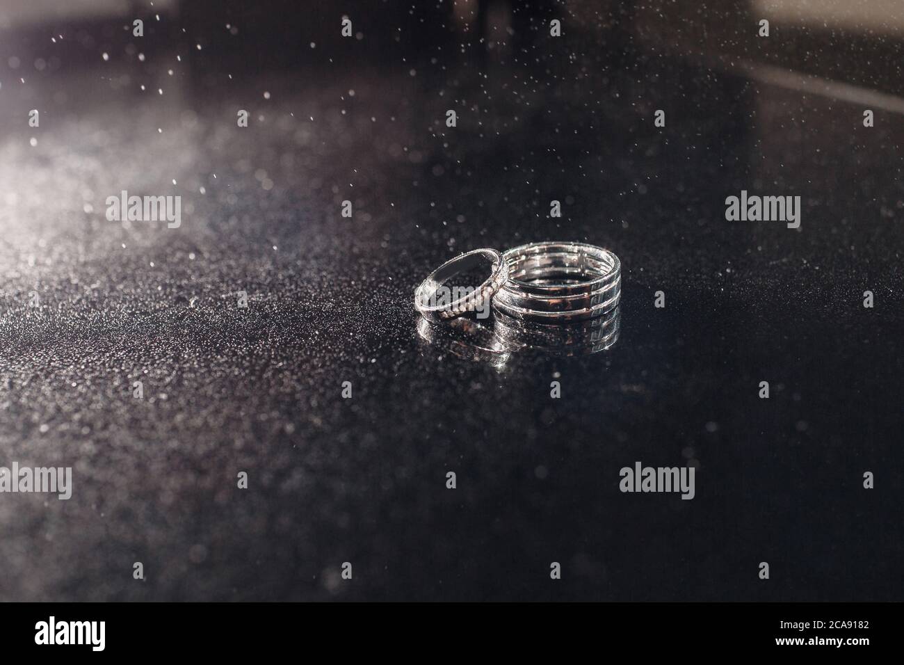 Accessories and jewellery hi-res stock photography and images - Alamy