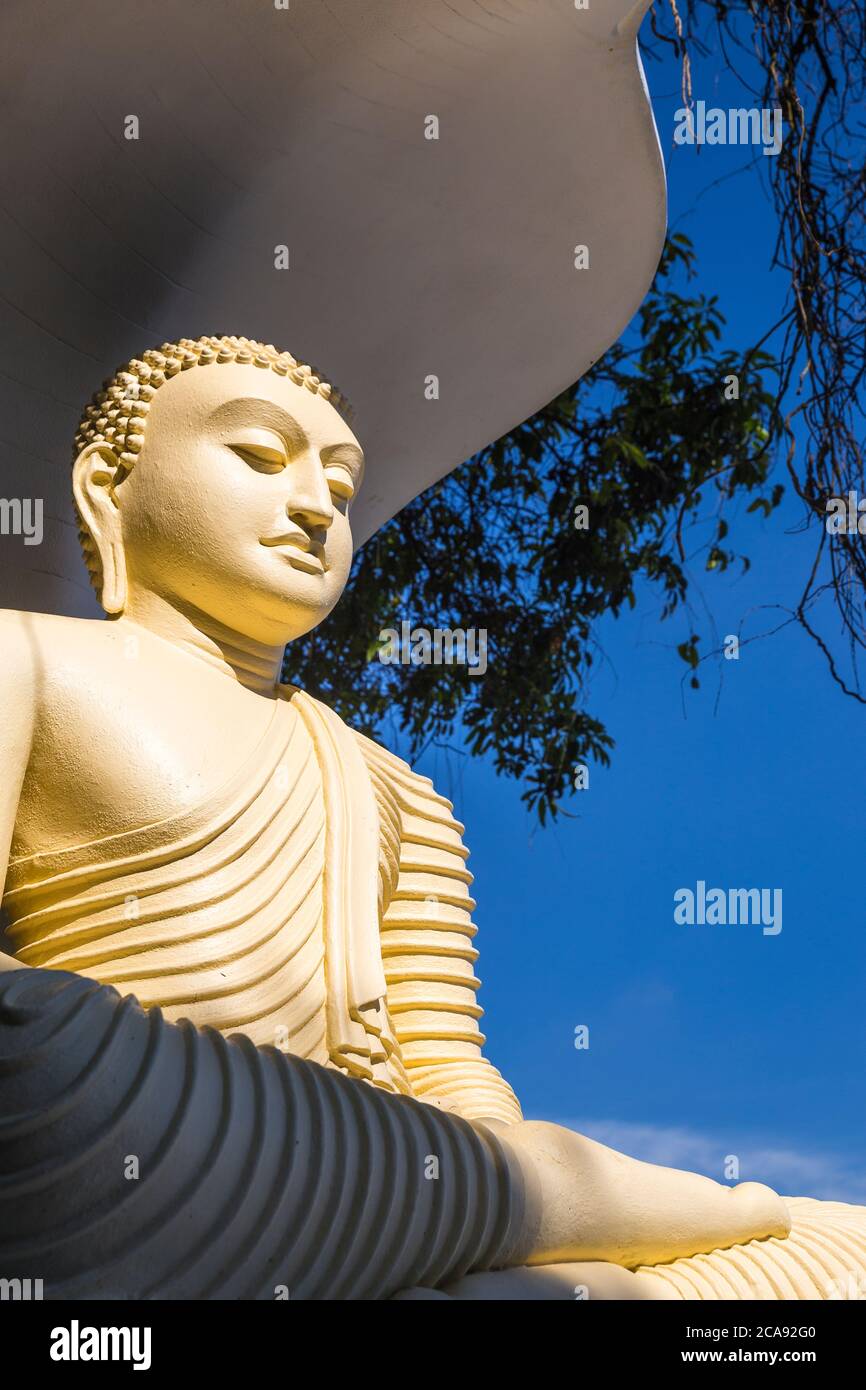 Kandy monument hi-res stock photography and images - Alamy