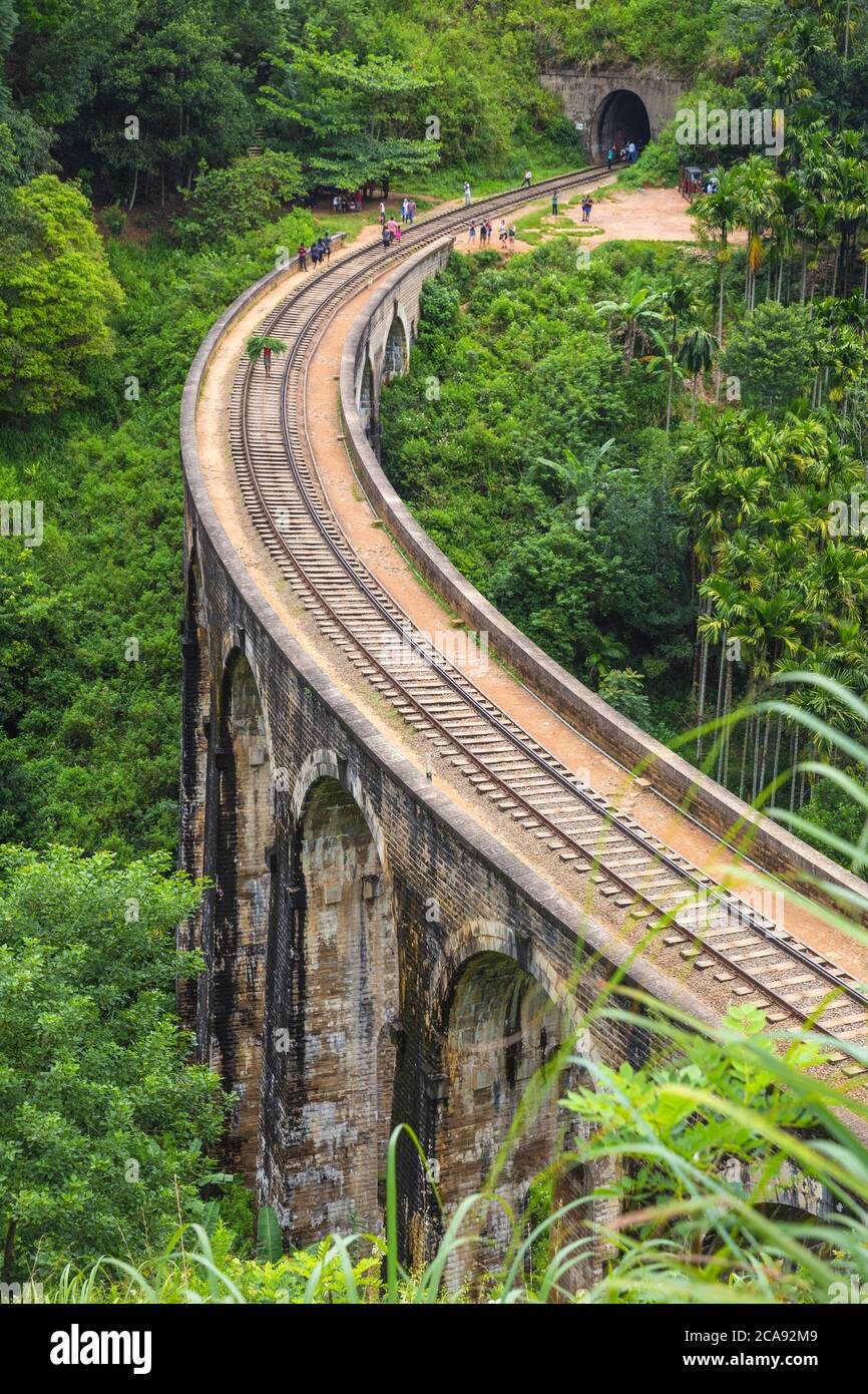 Nine arches hi-res stock photography and images - Alamy