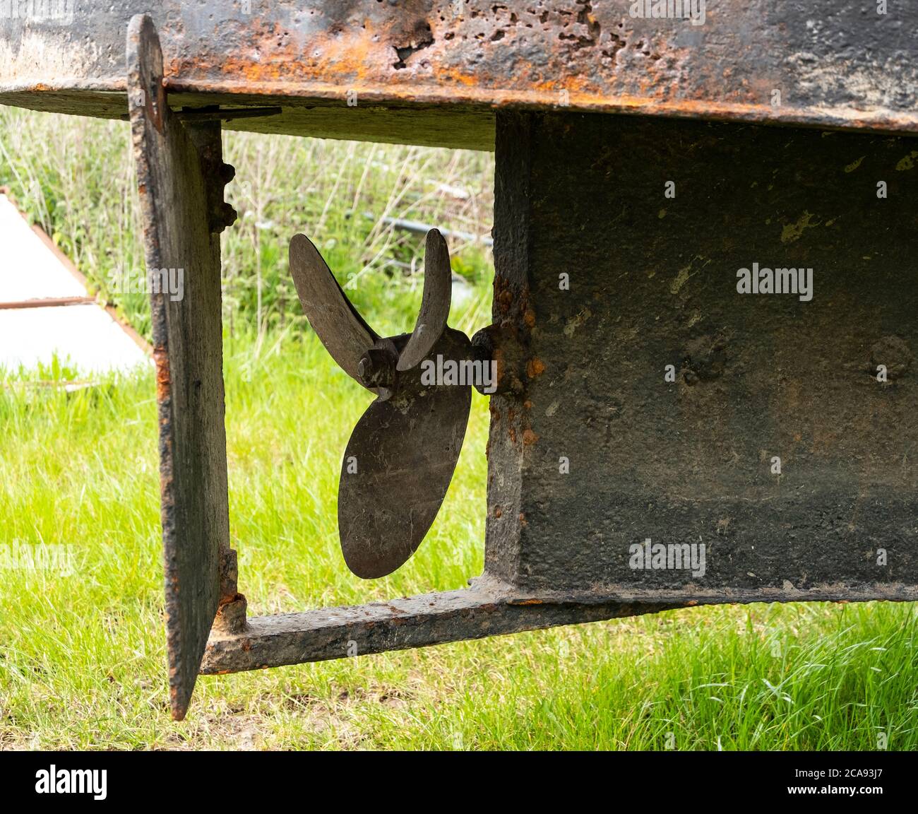 Damaged rudder boat hi-res stock photography and images - Alamy