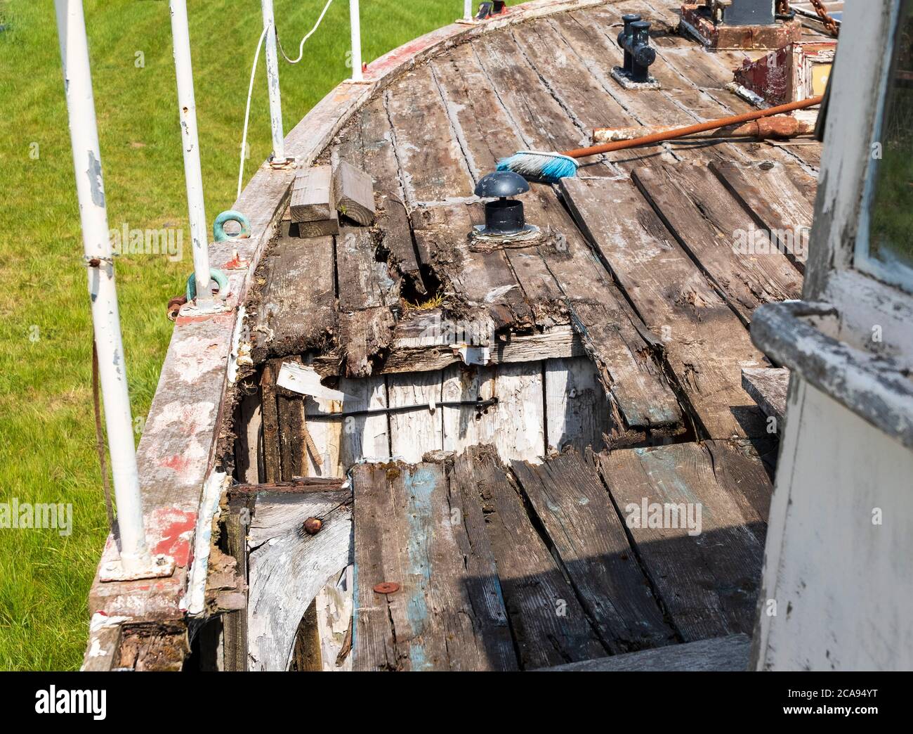 Stoved in hi-res stock photography and images - Alamy