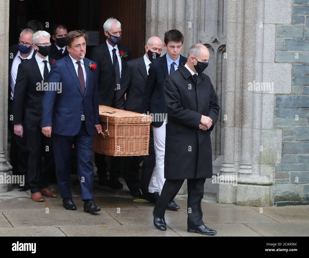 The casket of the former SDLP leader John Hume is carried from St ...