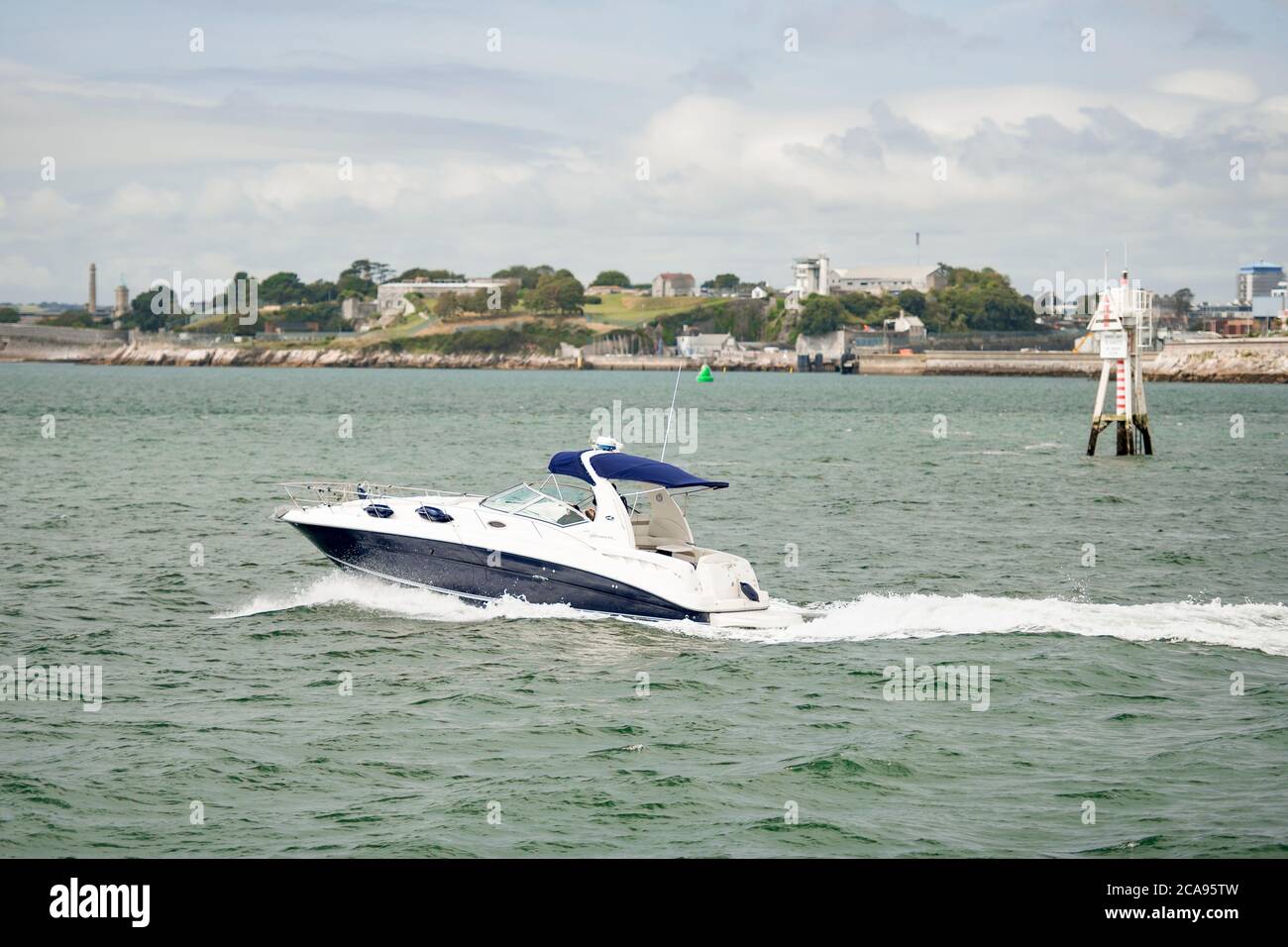 Motor power boat cruiser hi-res stock photography and images - Alamy
