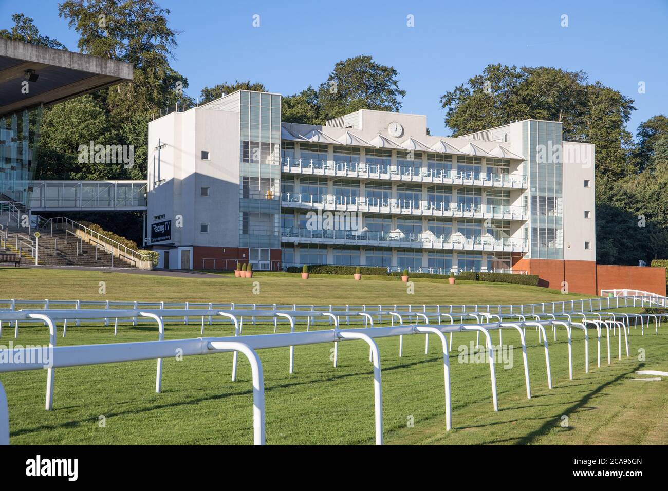 Sandown park hi-res stock photography and images - Alamy