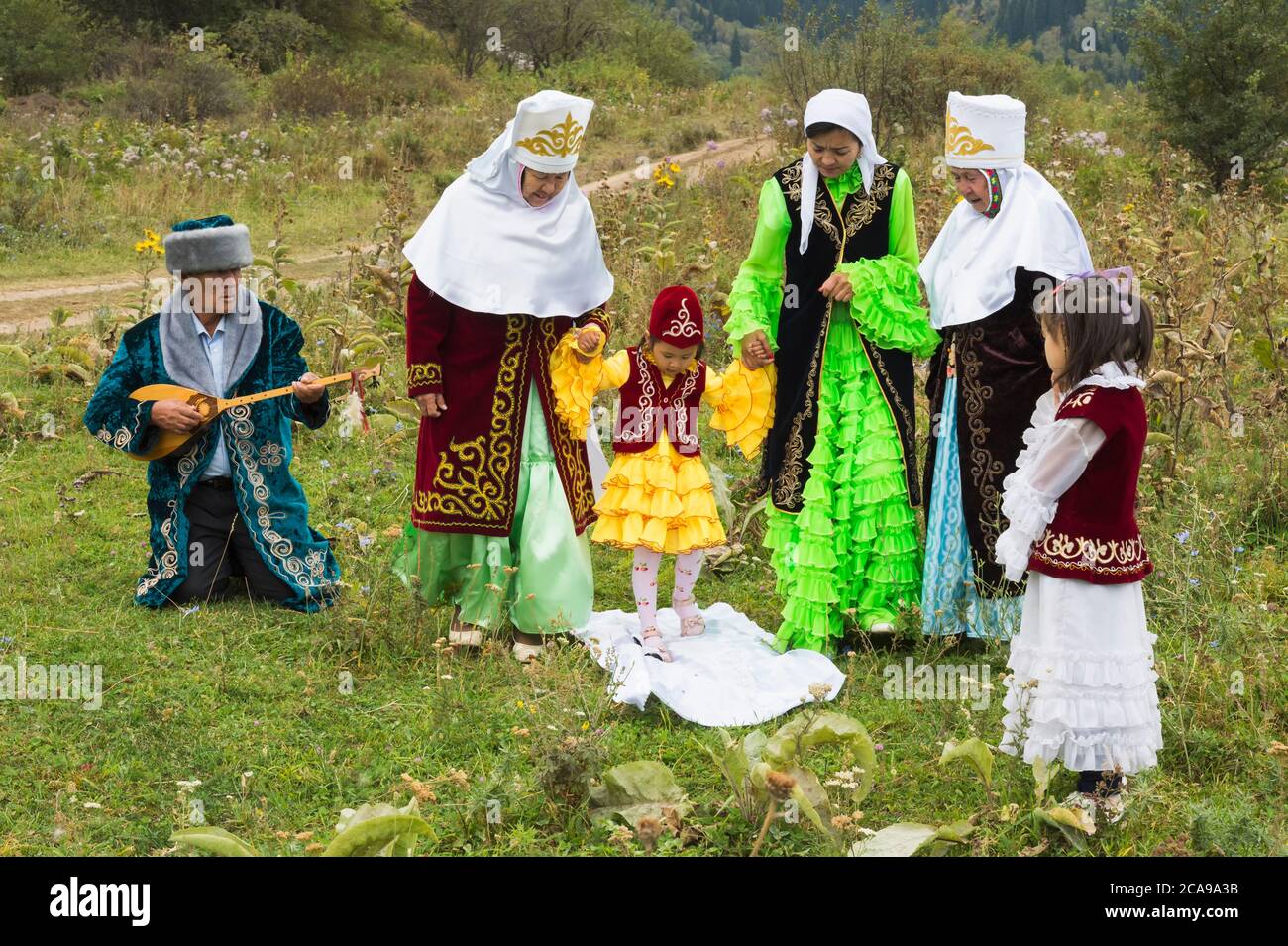 Ata tribe hi-res stock photography and images - Alamy