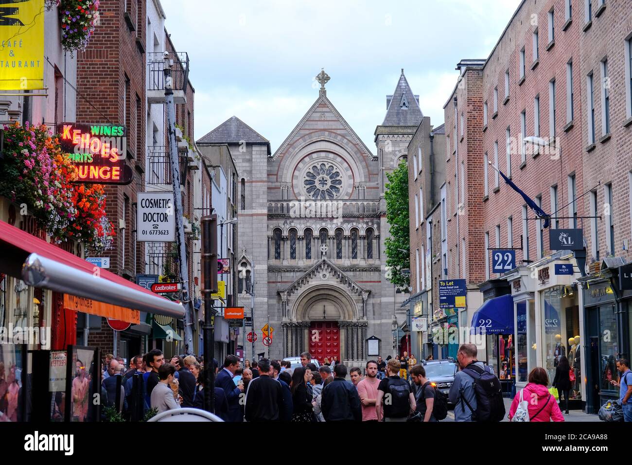 Dublin city night buildings hi-res stock photography and images - Alamy