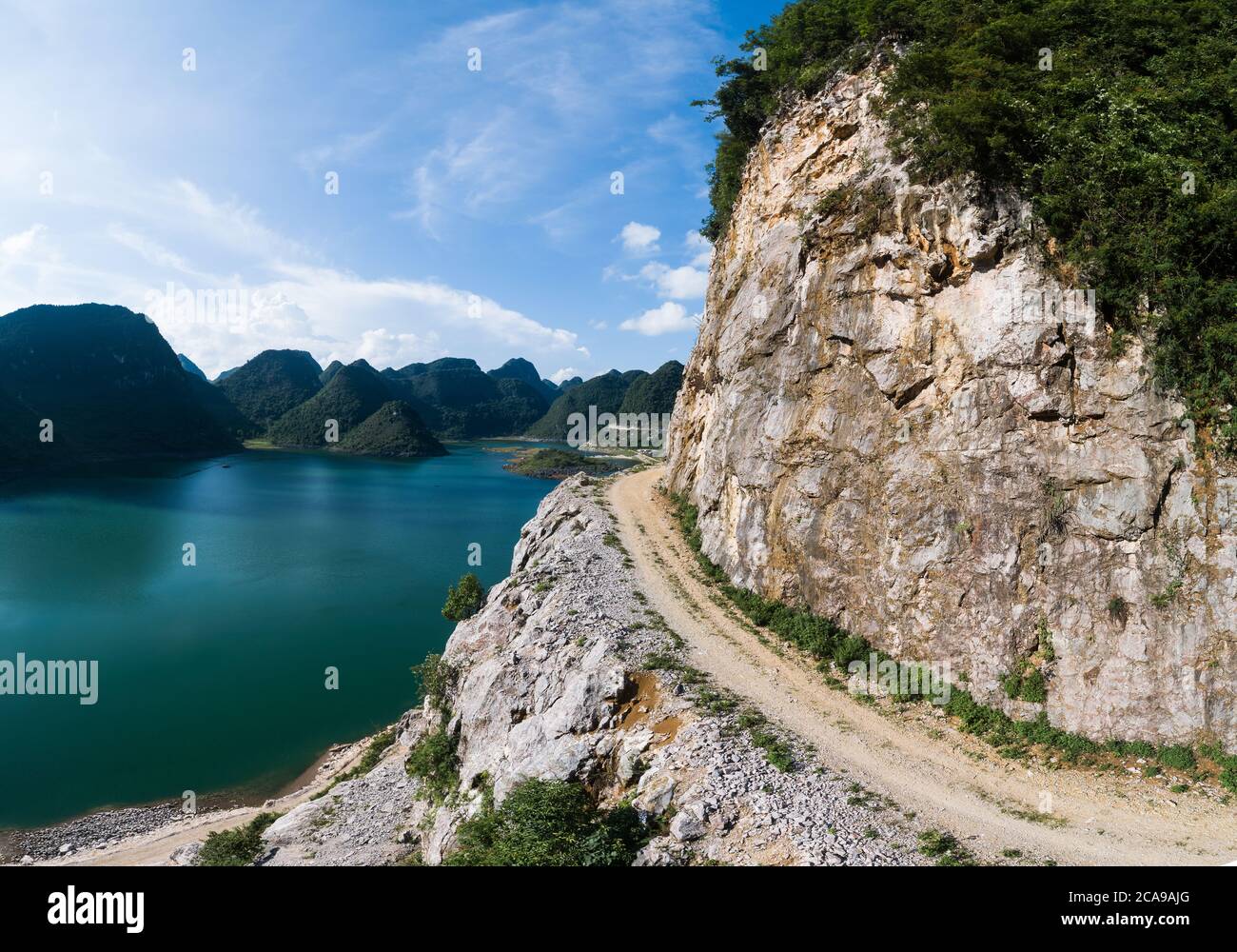 Road rough rocky mountains hi-res stock photography and images - Alamy