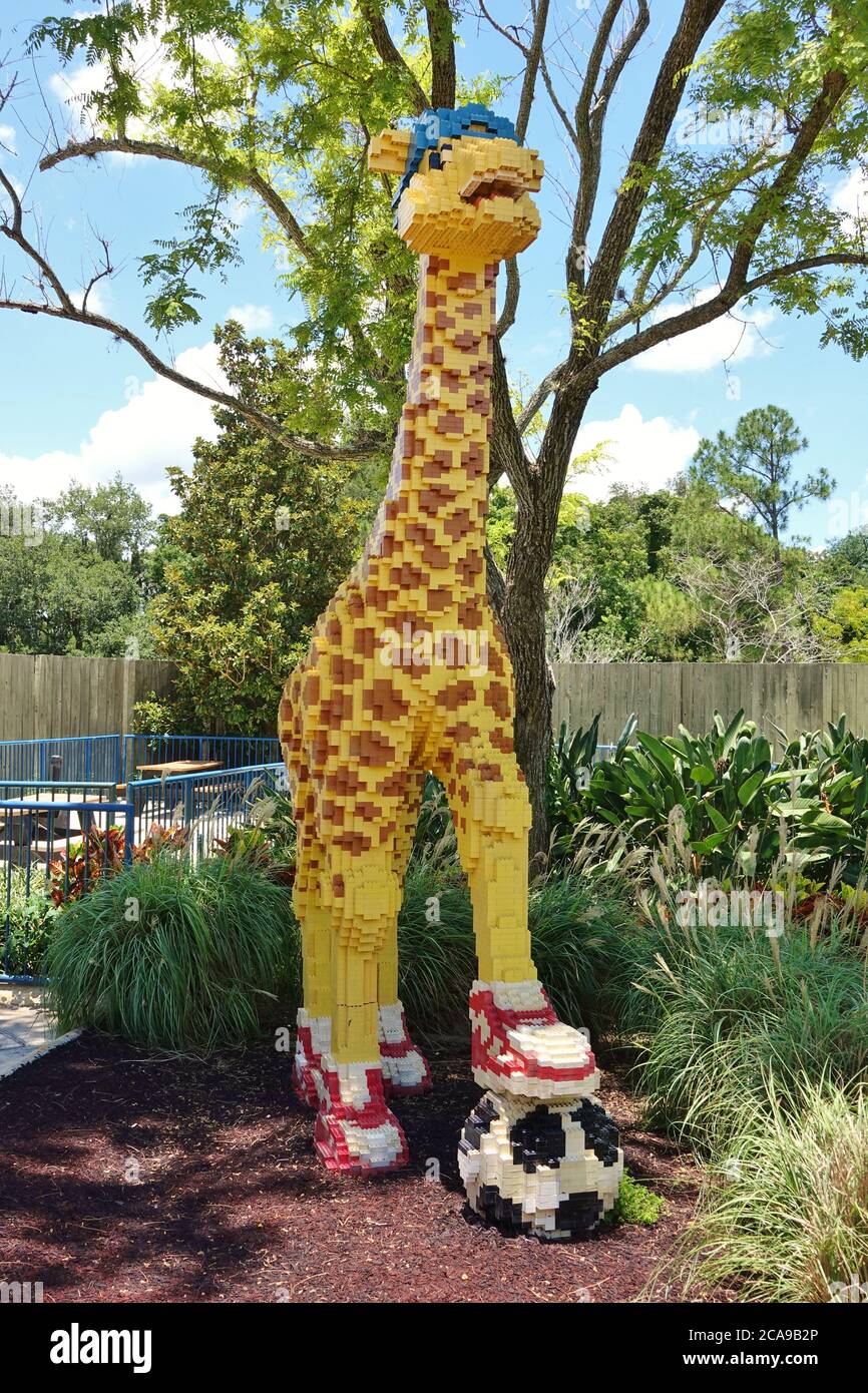 Legoland giraffe hi-res stock photography and images - Alamy