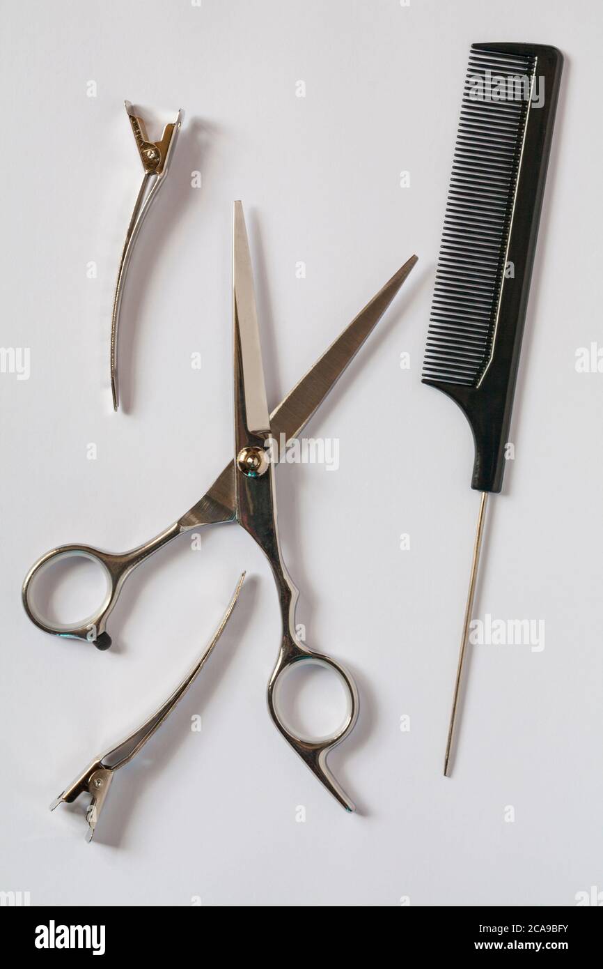 Barber scissors and comb hi-res stock photography and images - Alamy
