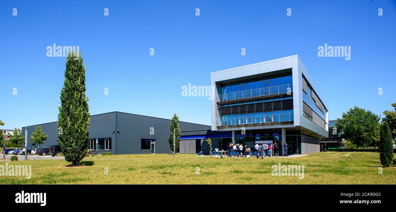 Barleben, Germany. 05th Aug, 2020. The Horiba FuelCon building. In the ...