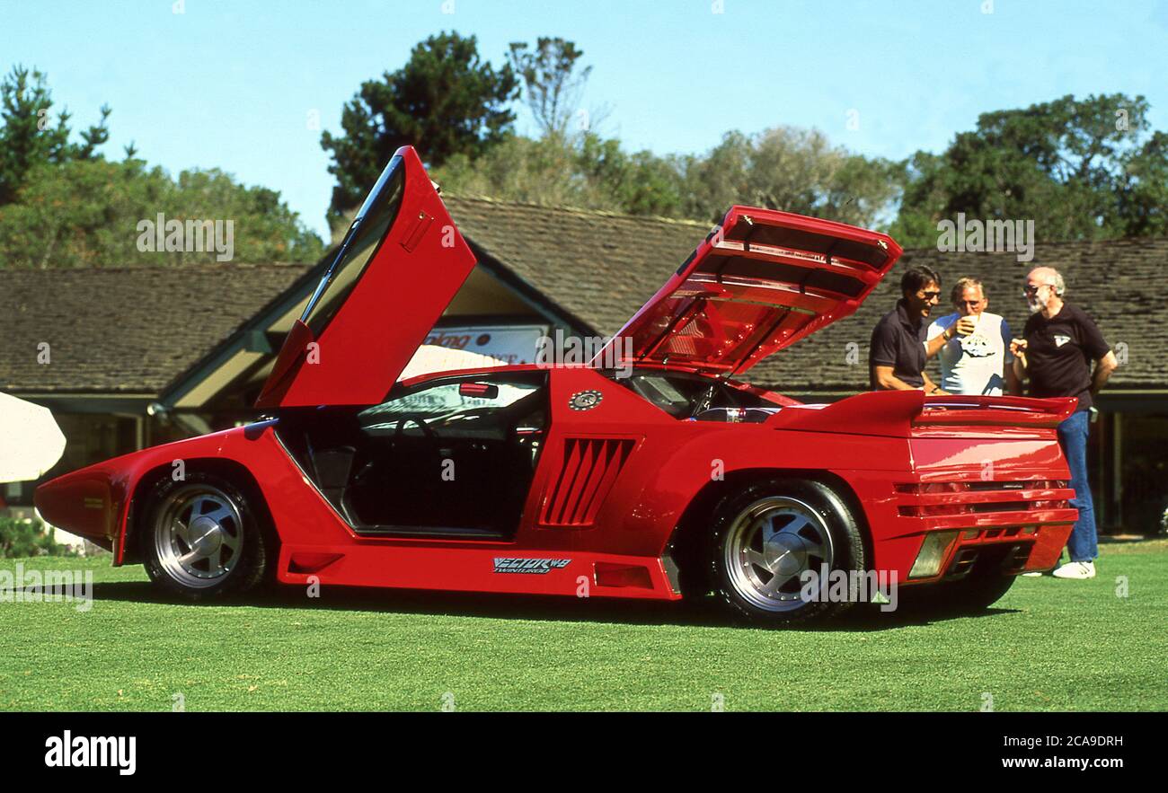 Vector W8 Twin Turbo 1990 Stock Photo - Alamy