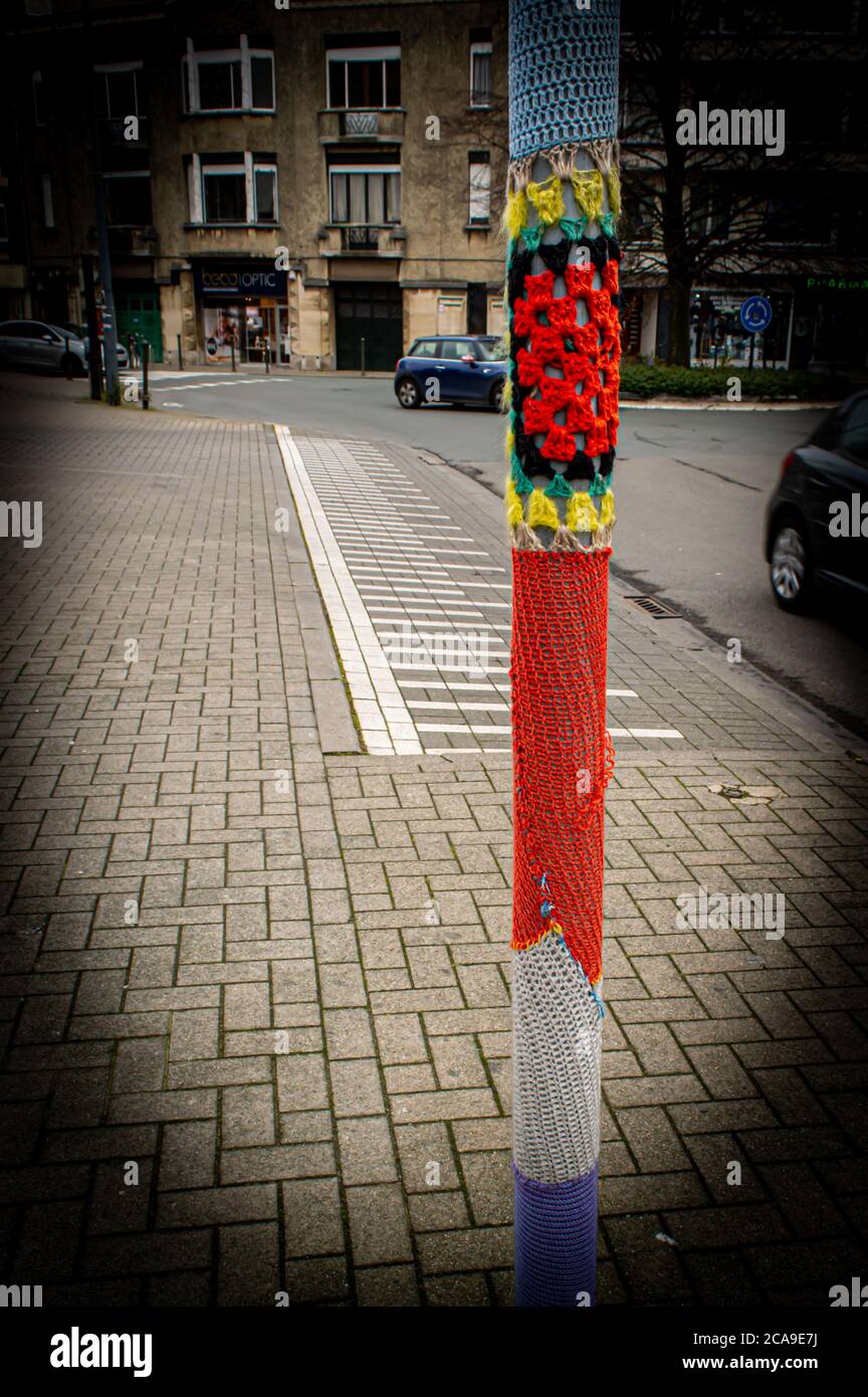 Road pillar hi-res stock photography and images - Alamy